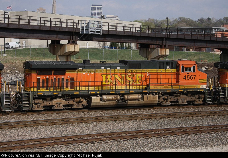 BNSF 4567